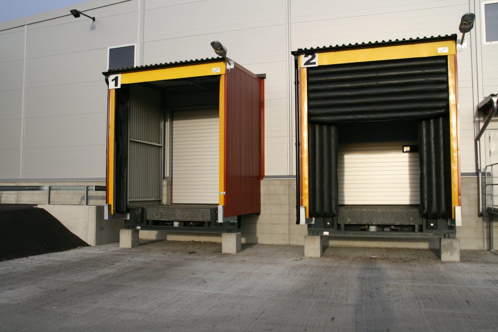 Lastbrygga till industri & lager - Lastbryggor från Dockab