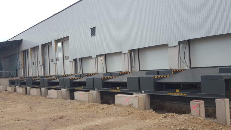 Lastbrygga till industri & lager - Lastbryggor från Dockab
